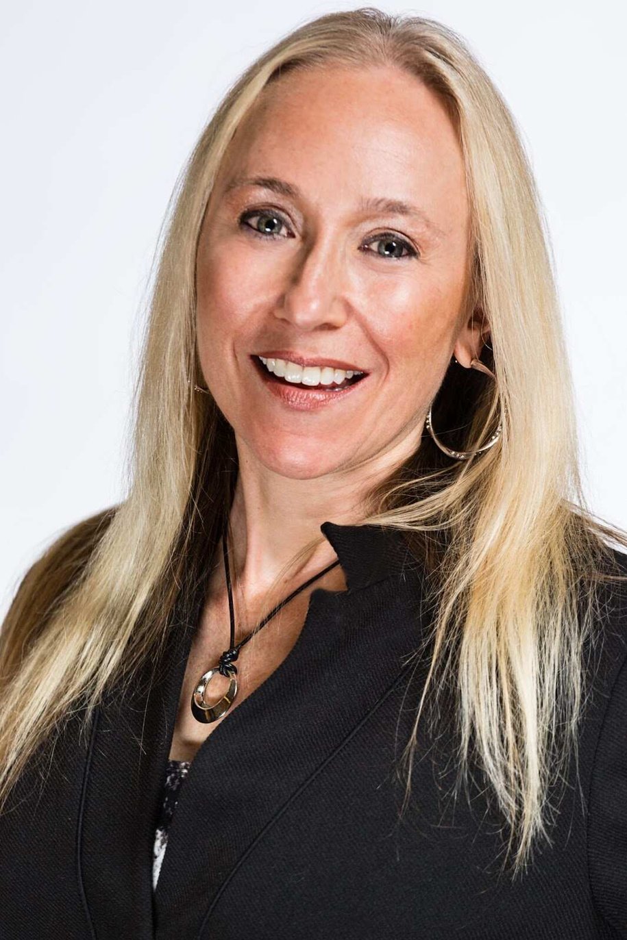 Five Industry Champions Blazing a Trail for Customer Advocacy